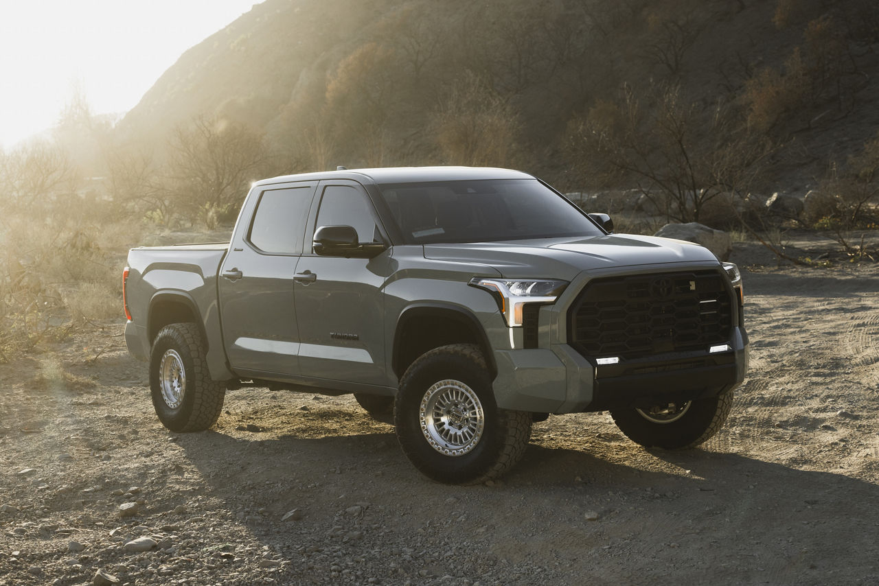 2024 Toyota Tundra - KMC AZTEC - Machined | Wheel Pros